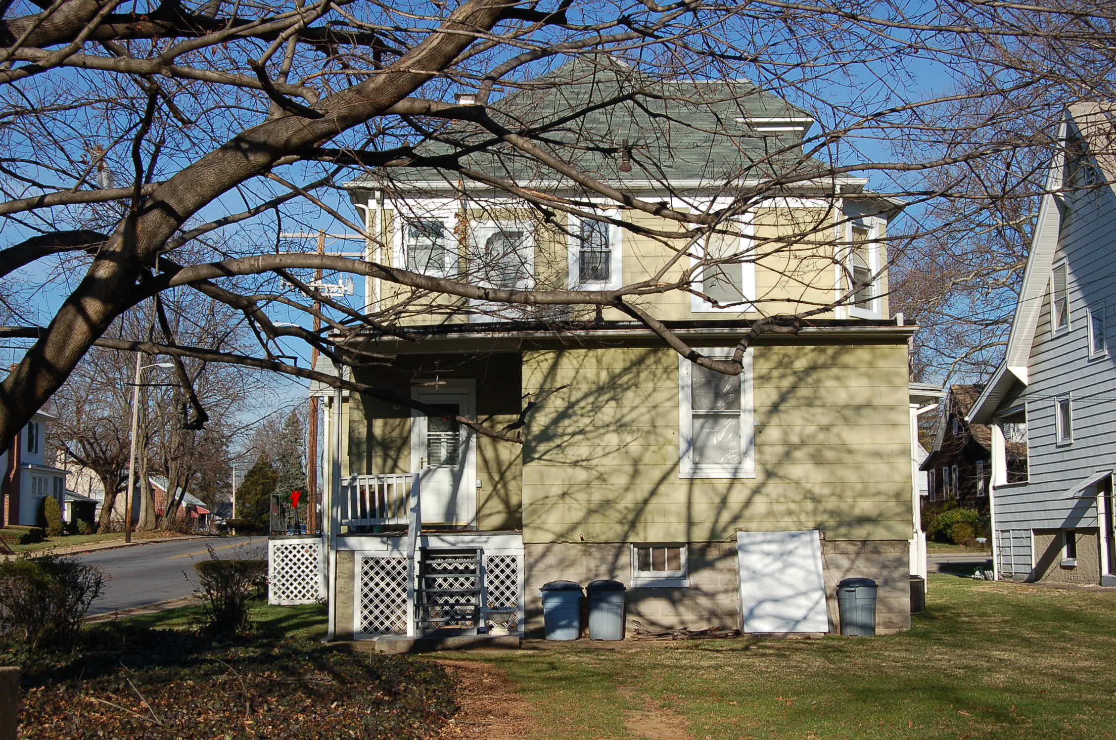 Locations Hub - Howard Park - 5327 Wesley Avenue @ N. Rogers Ave