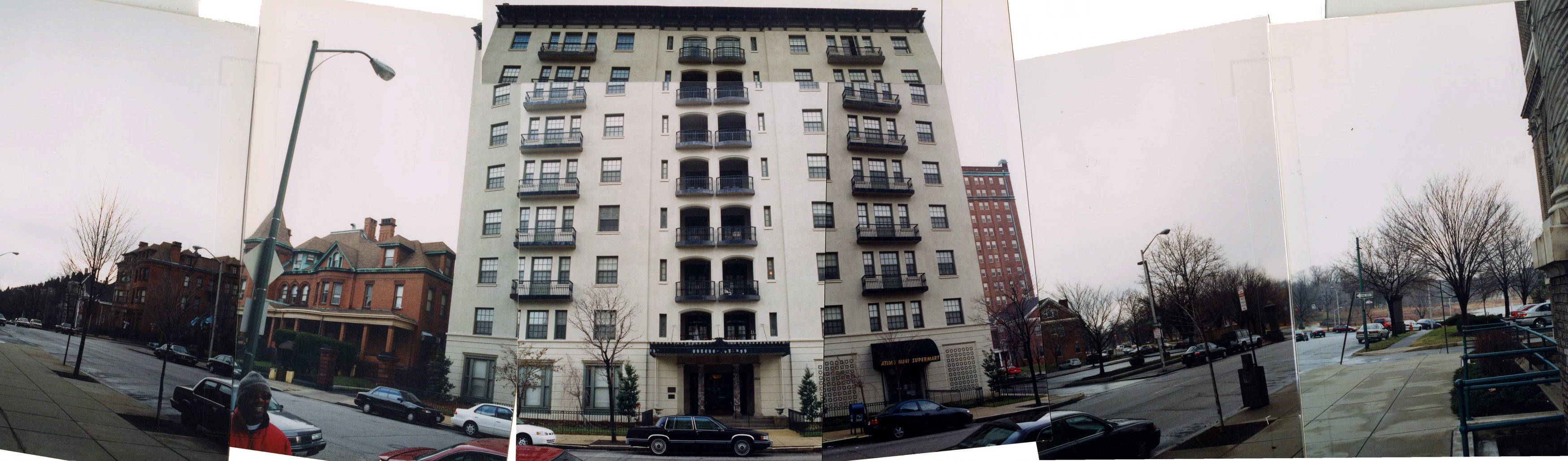 Locations Hub - Emersonian Apartments