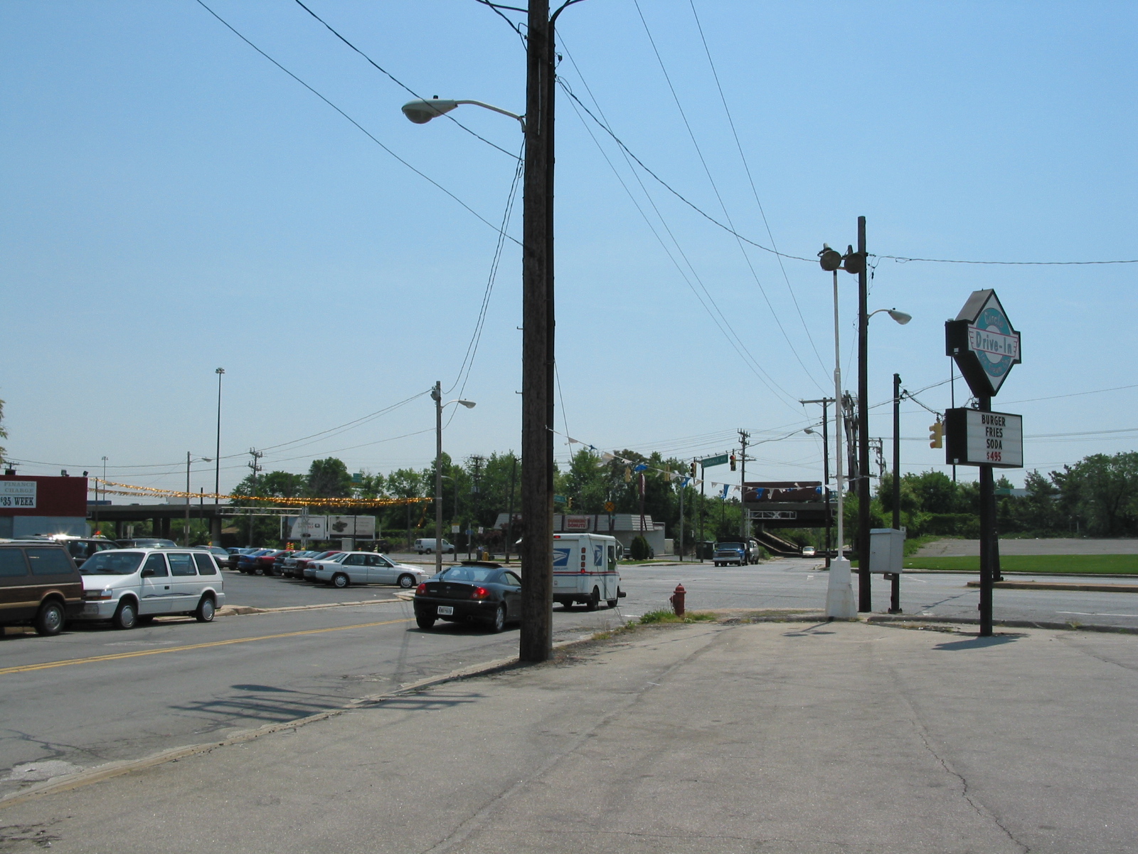 Locations Hub - Circle Drive-In
