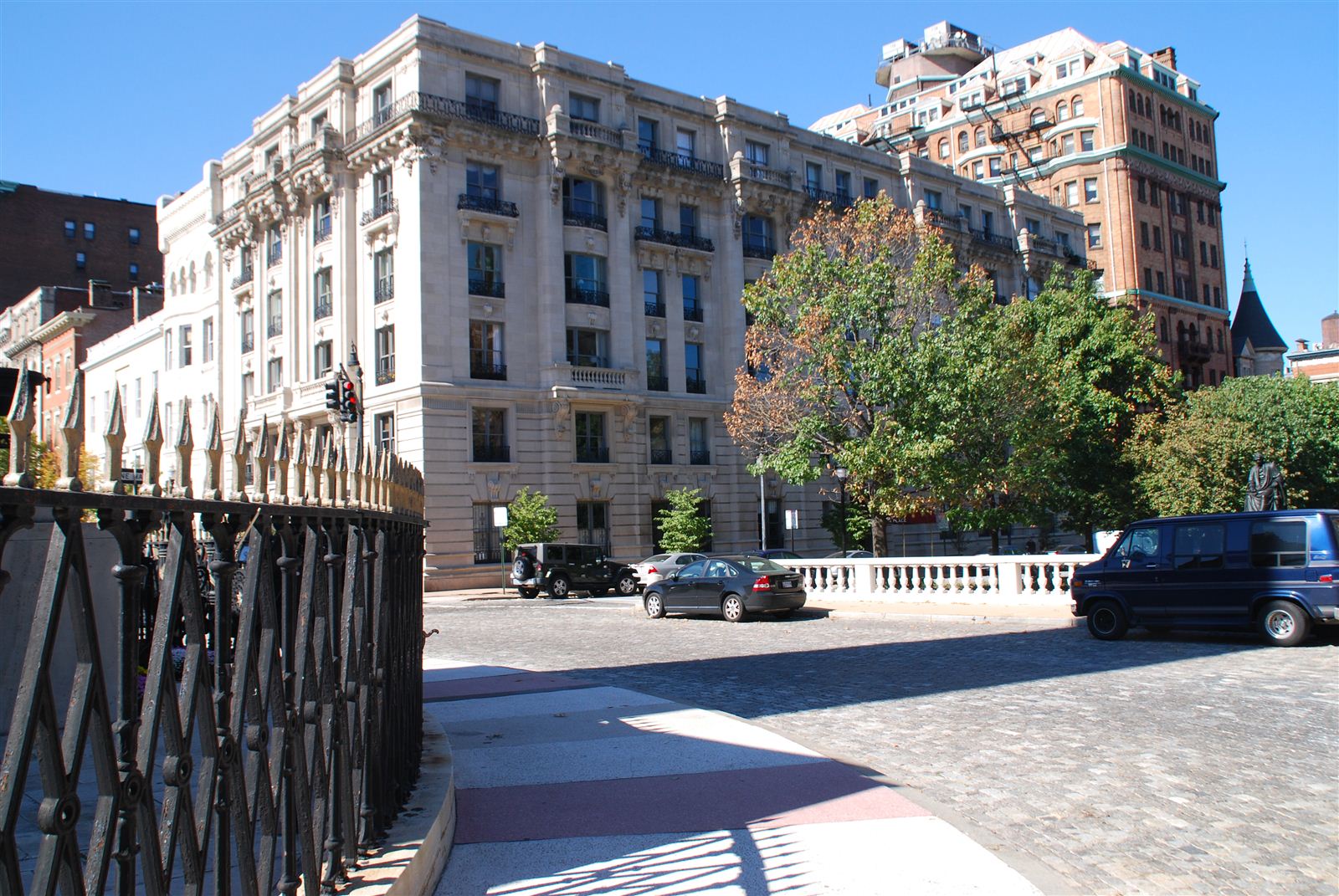 Locations Hub - Washington Place Apartments